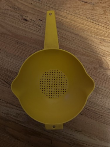 Vintage Tupperware Yellow Plastic Strainer Colander Bowl Handle Pre ...