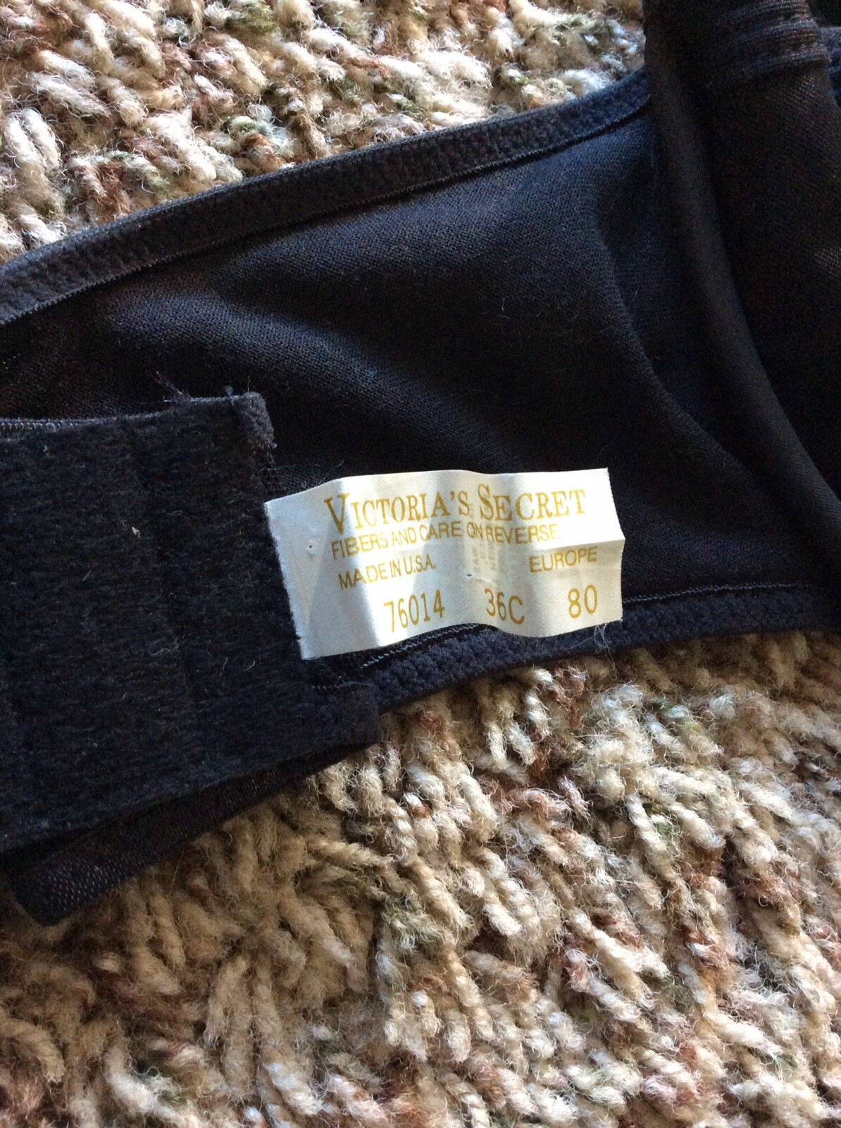 Vintage Victoria Secret Gold Label Velvet Bra 36C Med… - Gem