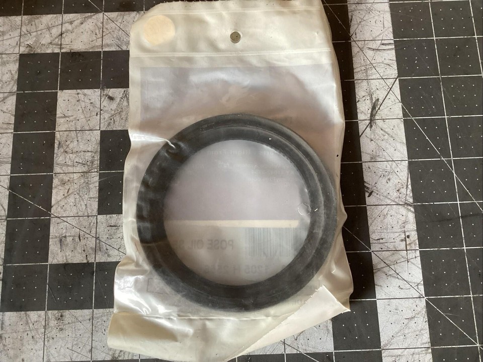 MERITOR A1205H2556 Pose Oil Seal Lot Of 4 | eBay
