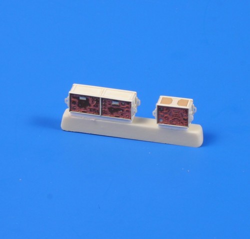 CMK 129-B35076 - 1:35 German tank radio set Fu2 + Fu5 WWII (2) - Neu | eBay