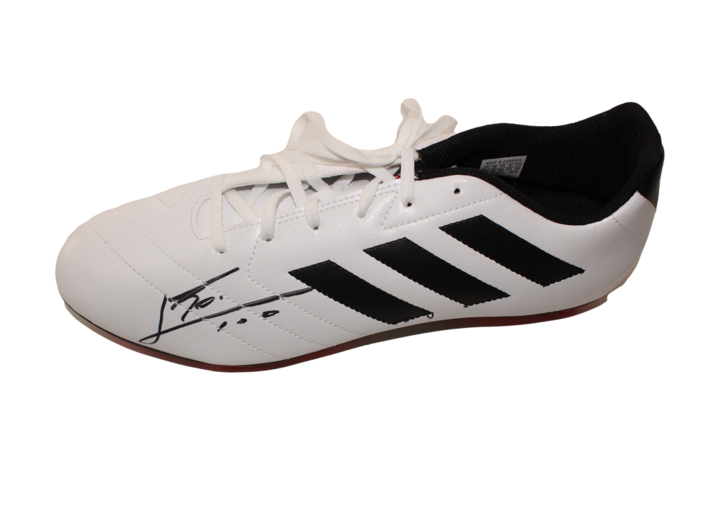 Lionel Messi Autographed Memorabilia | Signed Photo, Jersey ...