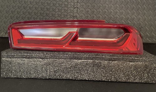 Genuine GM Passenger/Right Side Tail Light Assembly 84136776 | eBay
