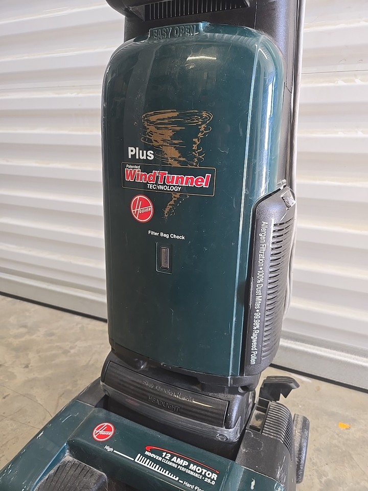 Hoover U5435-940 Windtunnel Plus Bagged Upright Green Vacuum Cleaner ...
