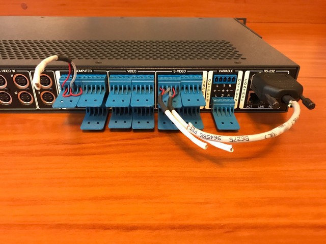 Extron Media Presentation Matrix Switcher MPX423A 2-year for sale ...