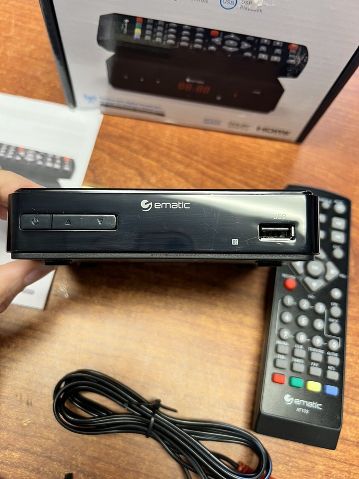 Ematic AT102 Digital Converter Box, Recorder LED Display Digital TV HD ...