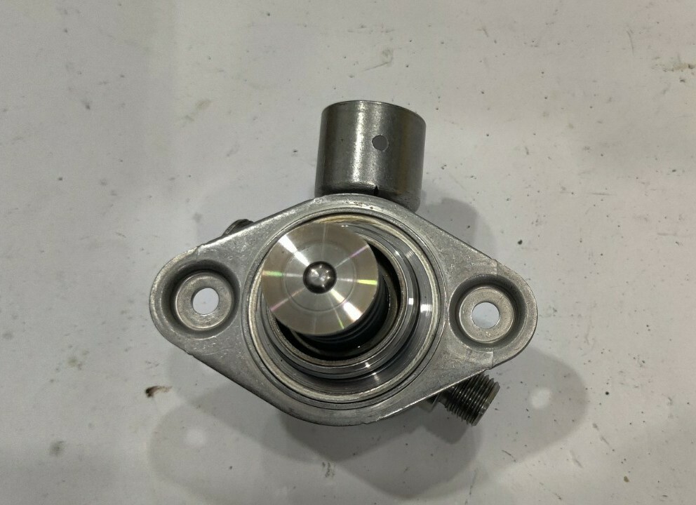 11-15 OEM BMW E88 E92 F30 F10 F12 X1 X6 Engine N55 HPFP High Pressure ...