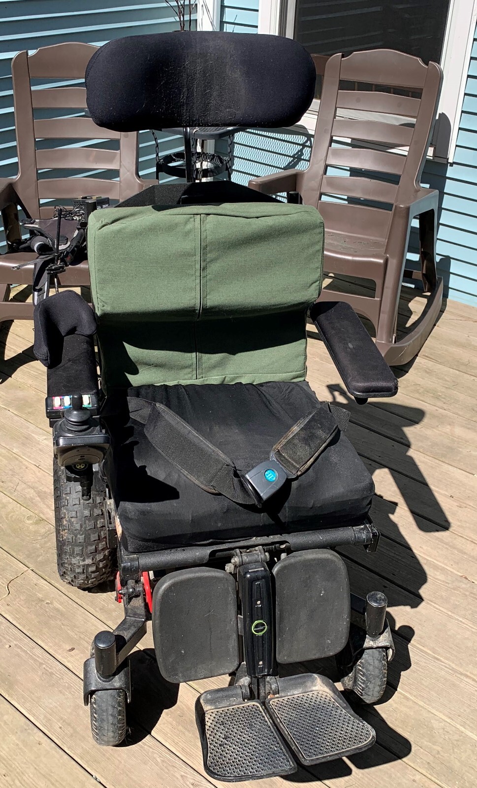 Magic Mobility Frontier V6 All Terrain Power Wheelchair w/ Lift ...