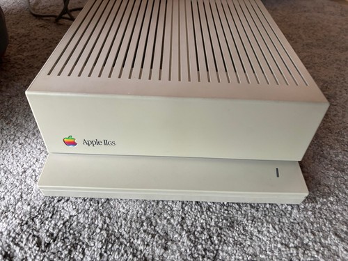 Apple IIgs A2S6000 ROM 03 Computer - Power Supply - Tested and working ...