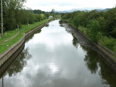 Photo A3 The Leeds and Liverpool Canal below Bank Newton Locks The ...