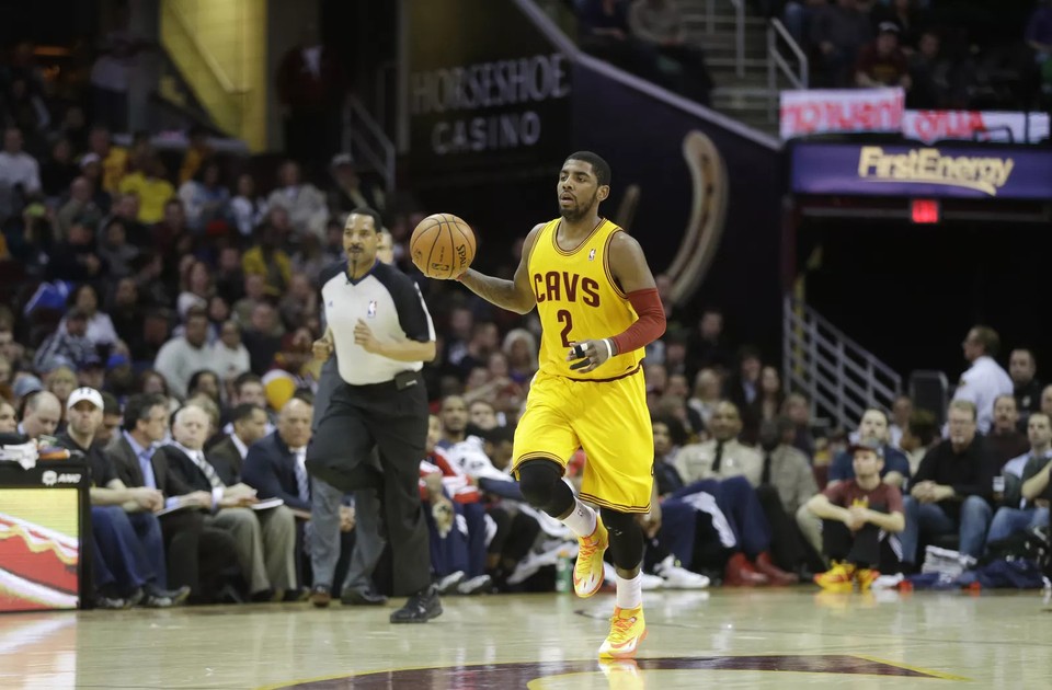 Kyrie Irving Running With The Ball In The Hand 4x6 Picture Celebrity ...