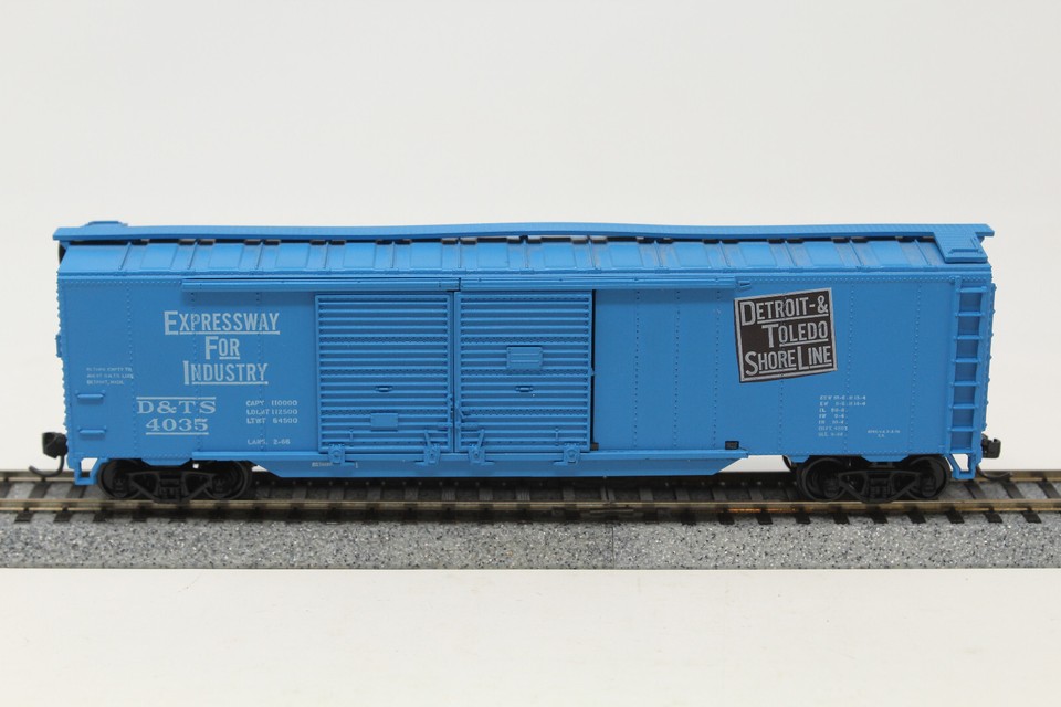 HO Athearn Blue Box 1307 50' Auto Box Car Detroit & Toledo Shore Line D ...
