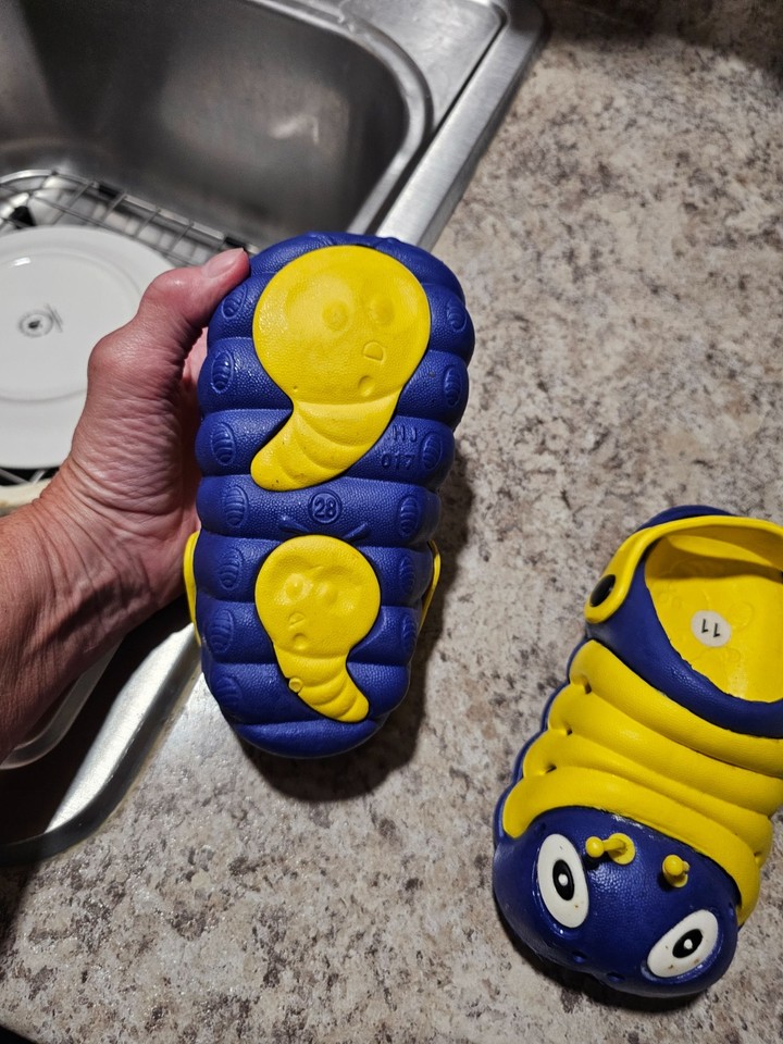 Boys Bug Crocs Size 11 | eBay