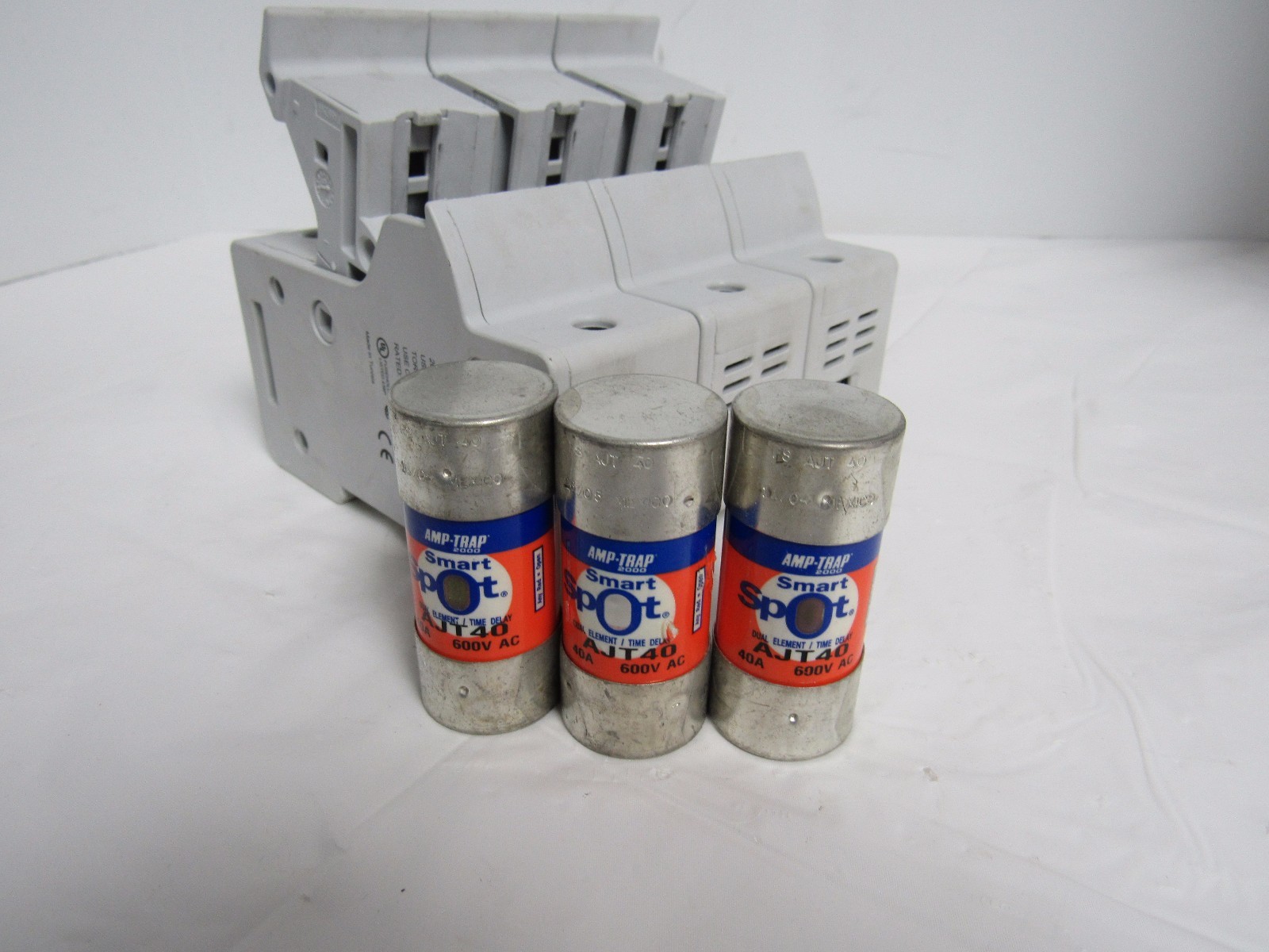 FERRAZ SHAWMUT US6J3 V205017 FUSE HOLDER w/ AJT40 FUSES | eBay