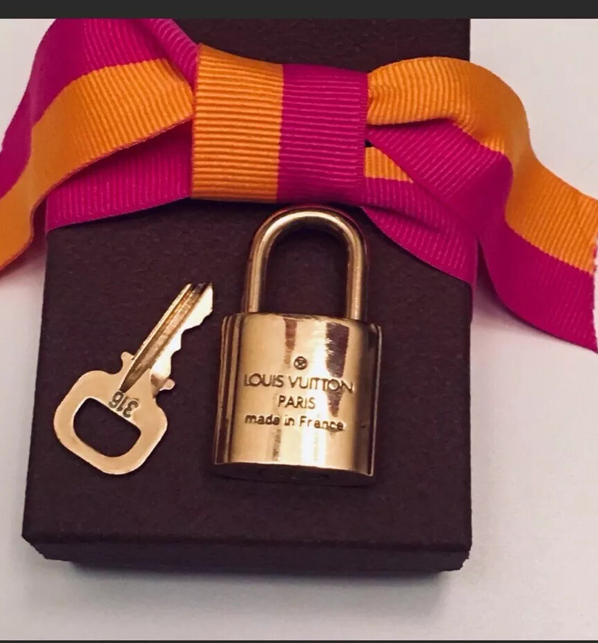 LOUIS VUITTON LOCK & KEY PADLOCK - COMES POLISHED FITS ALL BAGS BOX W ...