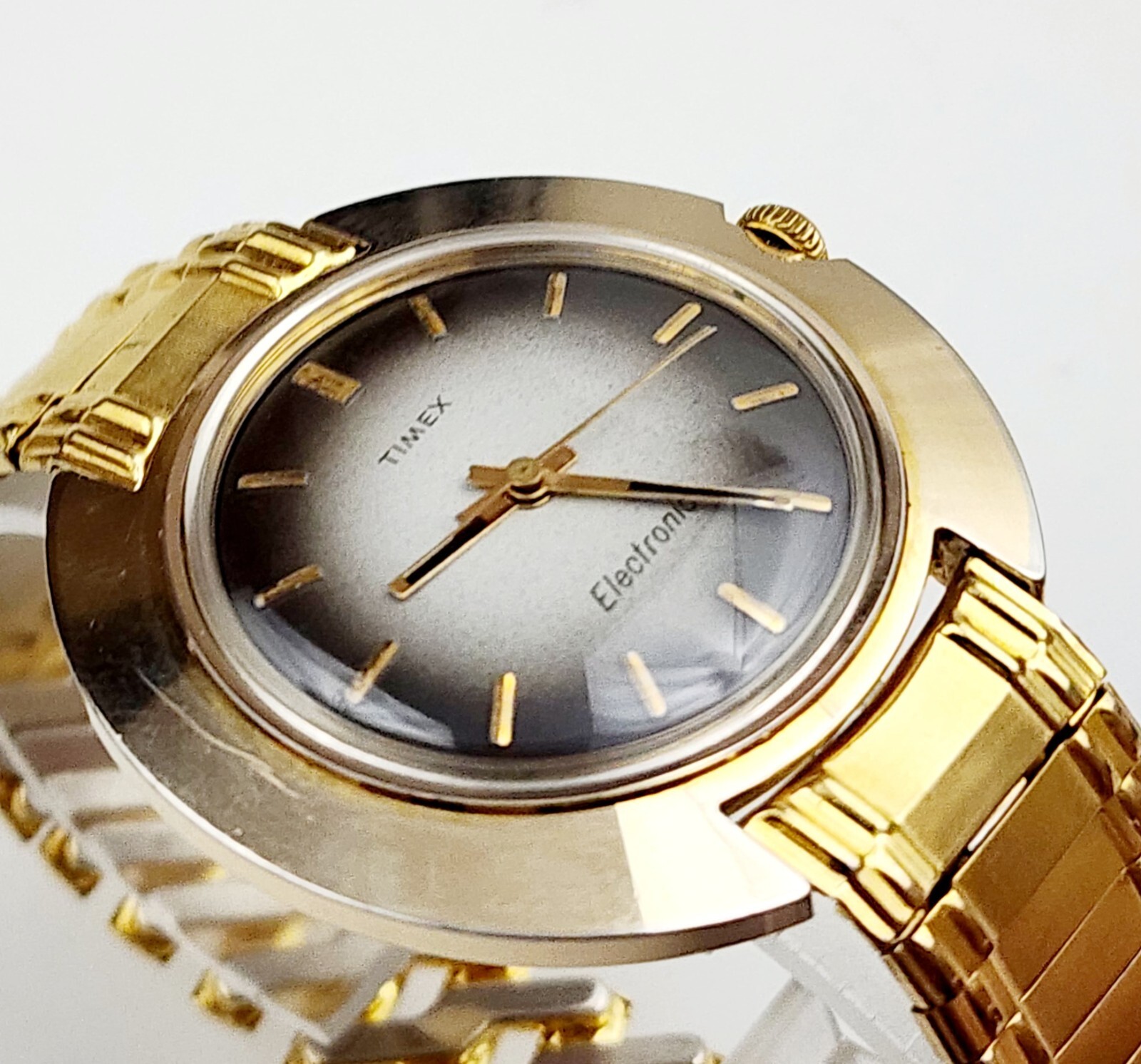 Men's Vintage 1973 Watch TIMEX "Electronic". Stretchable Bracelet | eBay