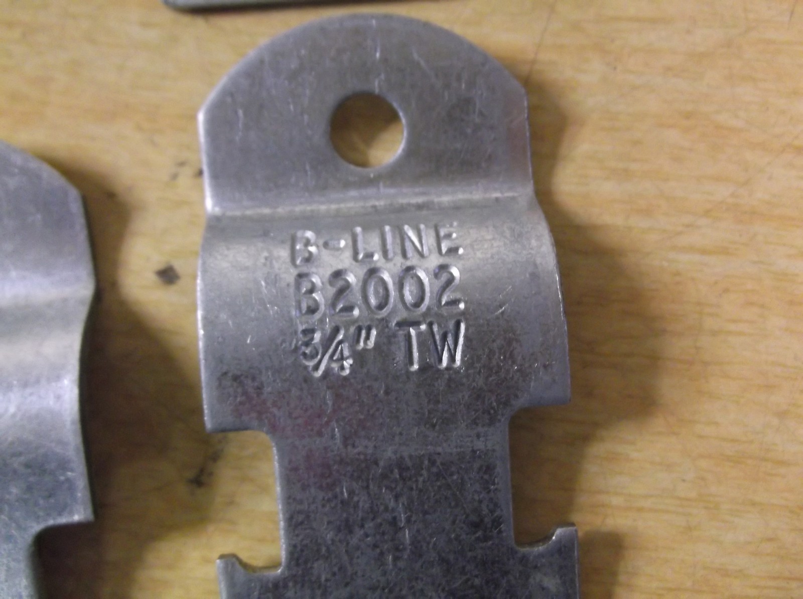 NEW B-Line B2002 Conduit Clamp 3/4" Lot of 6 *FREE SHIPPING* | eBay
