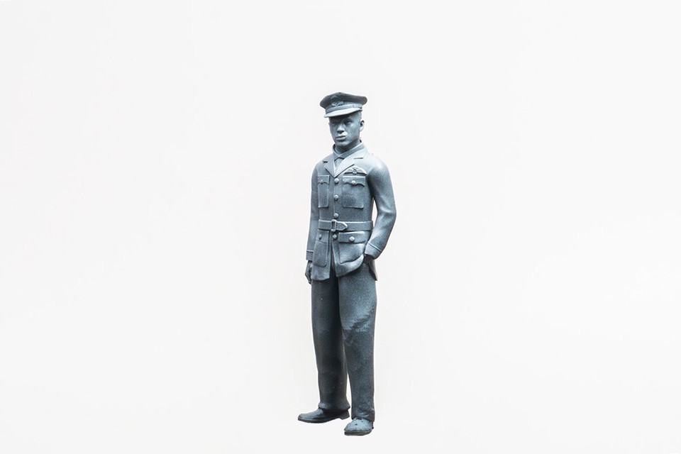 1/72 WW2 RAF OFFICER PILOT - Resin figure ( by OFFSET SCALE MODELS) | eBay