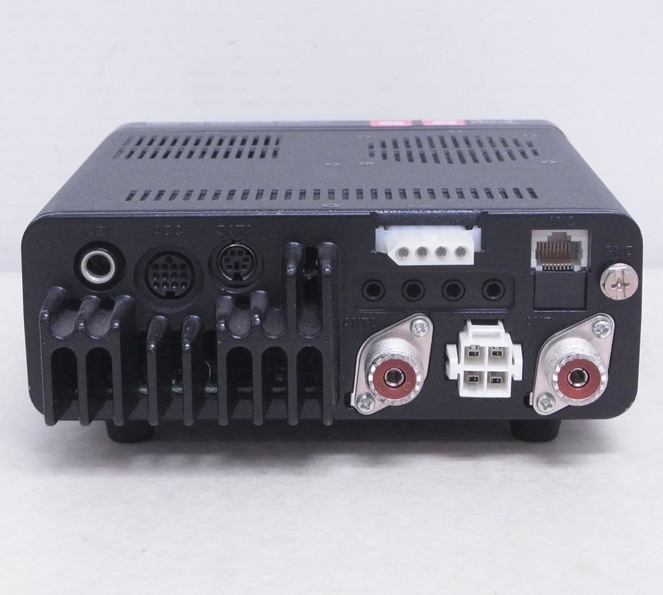 ICOM IC-7000 HF/VHF/UHF ALL MODE transceiver Amateur Ham Radio Working ...