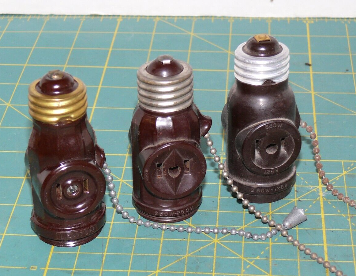 3 Vintage Leviton Bakelite Ceiling Light Lamp Socket Outlet Pull Chain ...
