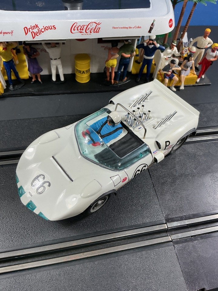 Built 1/24 scale Strombecker Chaparral 2 Slot Car Cox wheels & driver ...