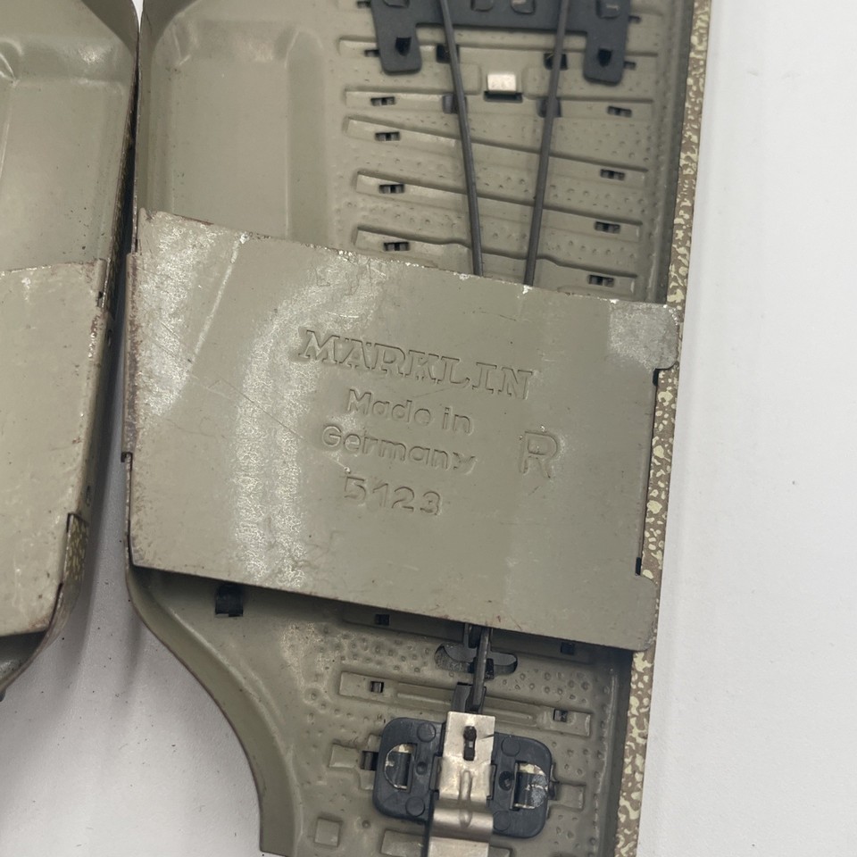 MARKLIN HO 5122 L AND 5123 R MANUAL SWITCHING TRACKS | eBay