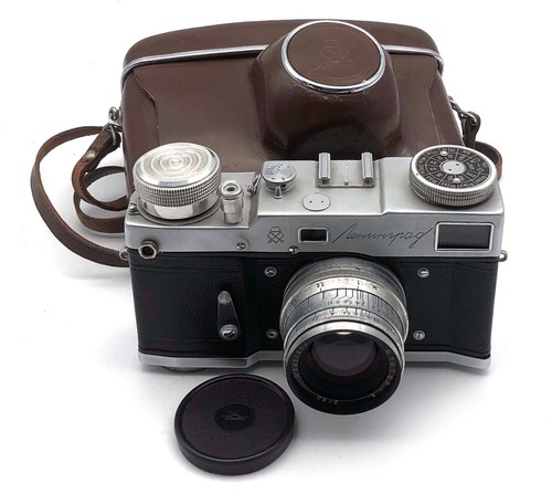 Soviet GOMZ Leningrad motor drive wind up 35mm RF camera with Jupiter-8 ...