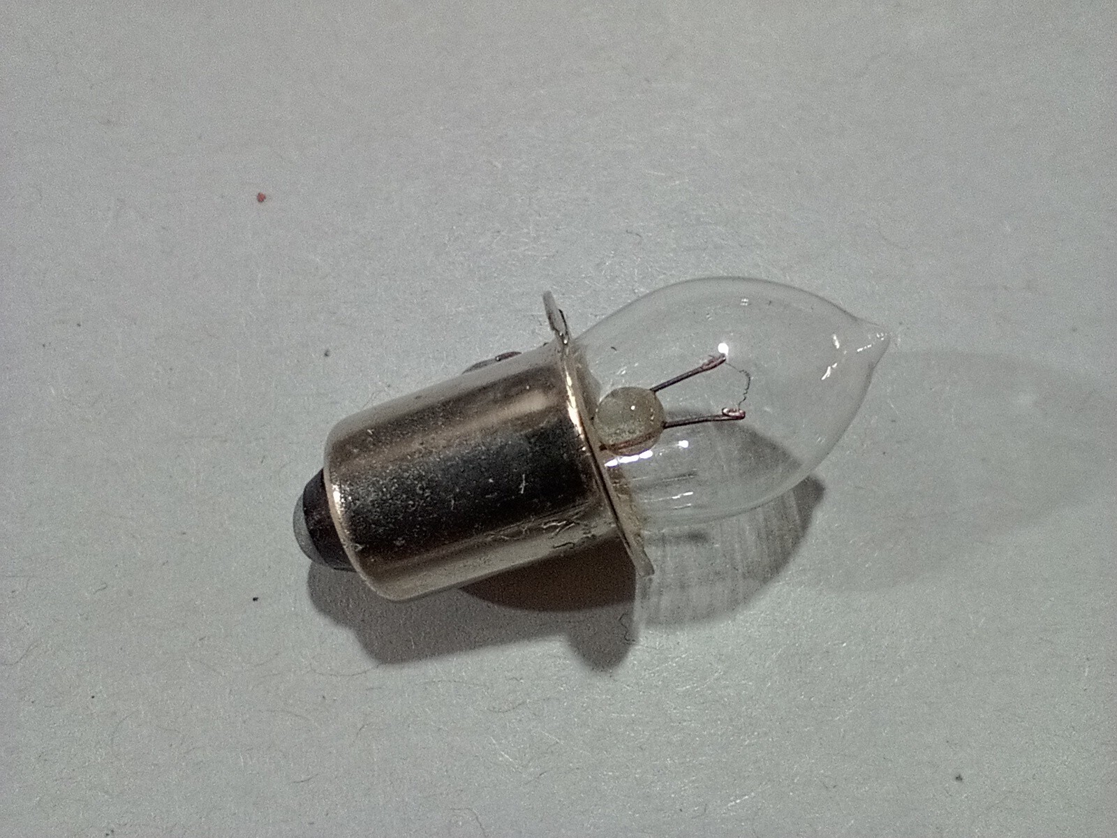 2 x 2.4V 0.7A Krypton Torch Light Bulb Camping Spare Lamp UK Seller New ...