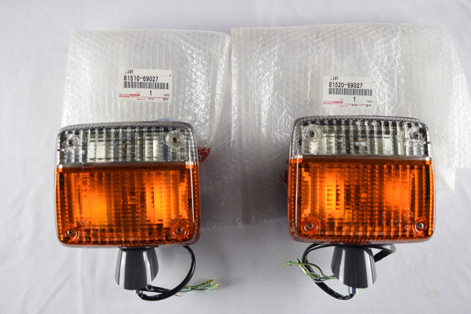 Genuine Toyota Land Cruiser FJ40 BJ40 OEM Front Turn Signal Lights Lamp ...