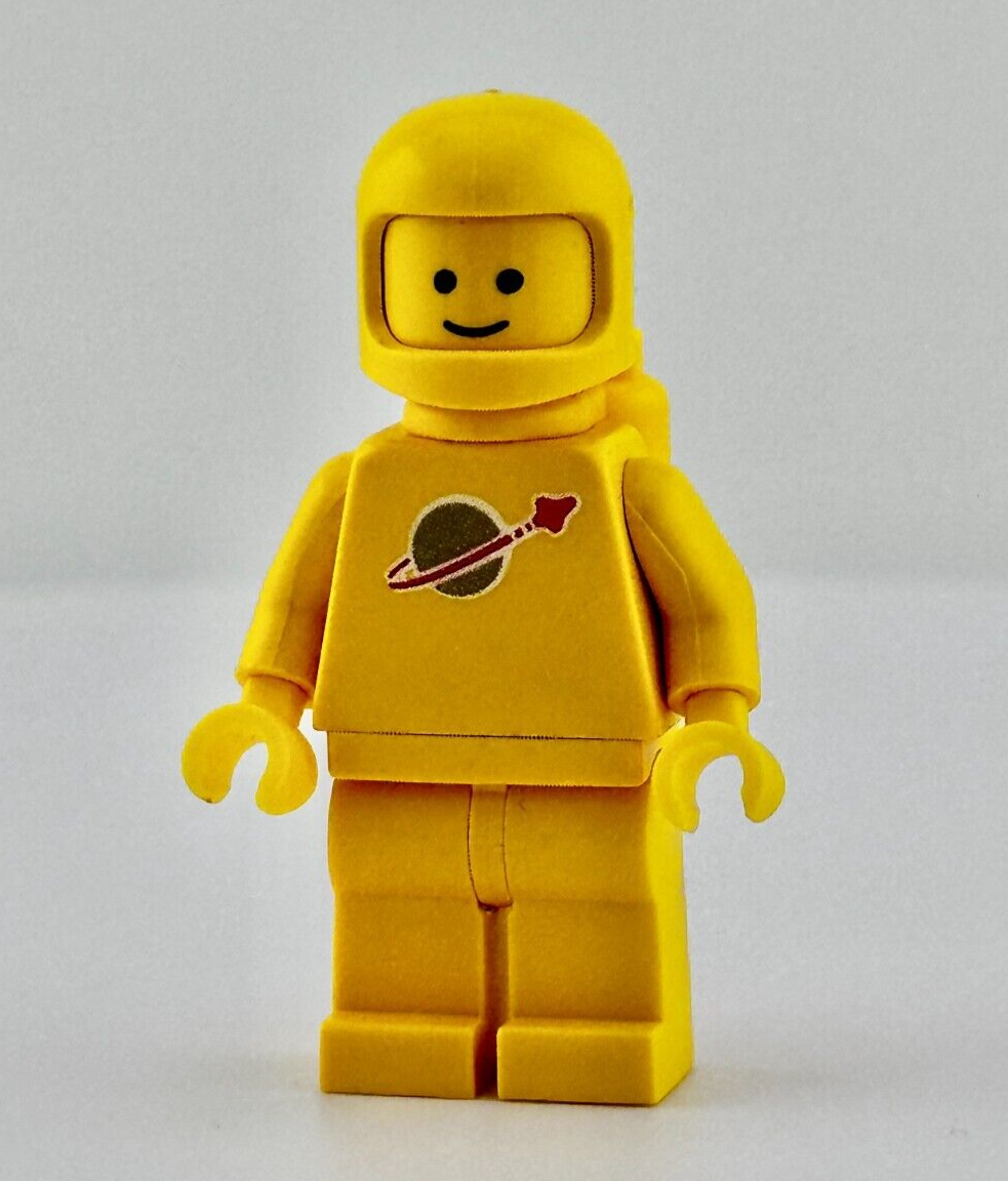 LEGO Classic Yellow Spaceman Pristine Period Correct Parts RARE sp007 ...