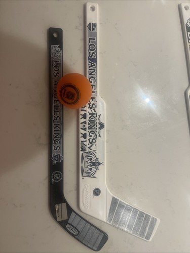 Los Angeles Kings MINI STICK SET (XMAS) | eBay