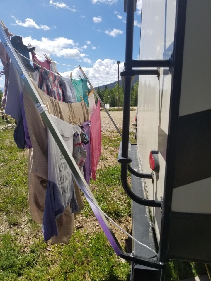 Portable Clothesline for Travel Camper RV Bumper Mount Clothes Drying ...