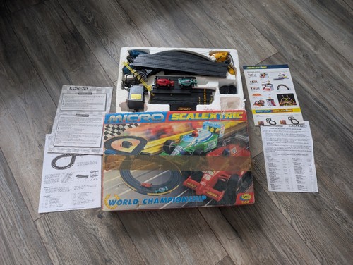 Vintage Micro Scalextric World Championship Set – Boxed – 2 Cars (1 ...