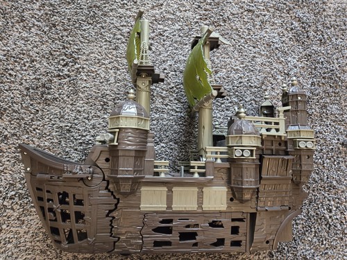 Disney Spinmaster Pirates Of The Caribbean Dead Man Ghost Ship. No ...