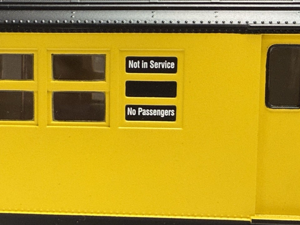 MTH 20-98365 MTA NYC 941422 Flat Car with Yellow R-17 Subway Car | eBay