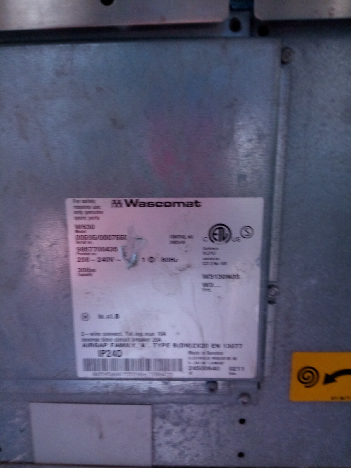 W630 Wascomat 1PH 208-240V Front Load 30 Com Washer, Used, Stainless ...