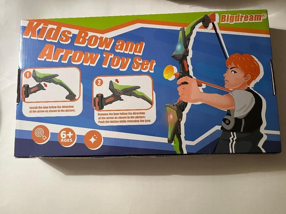 BigDream Kids Bow & Arrow Quiver Target Archery Toy Set LED Light Up 6 ...