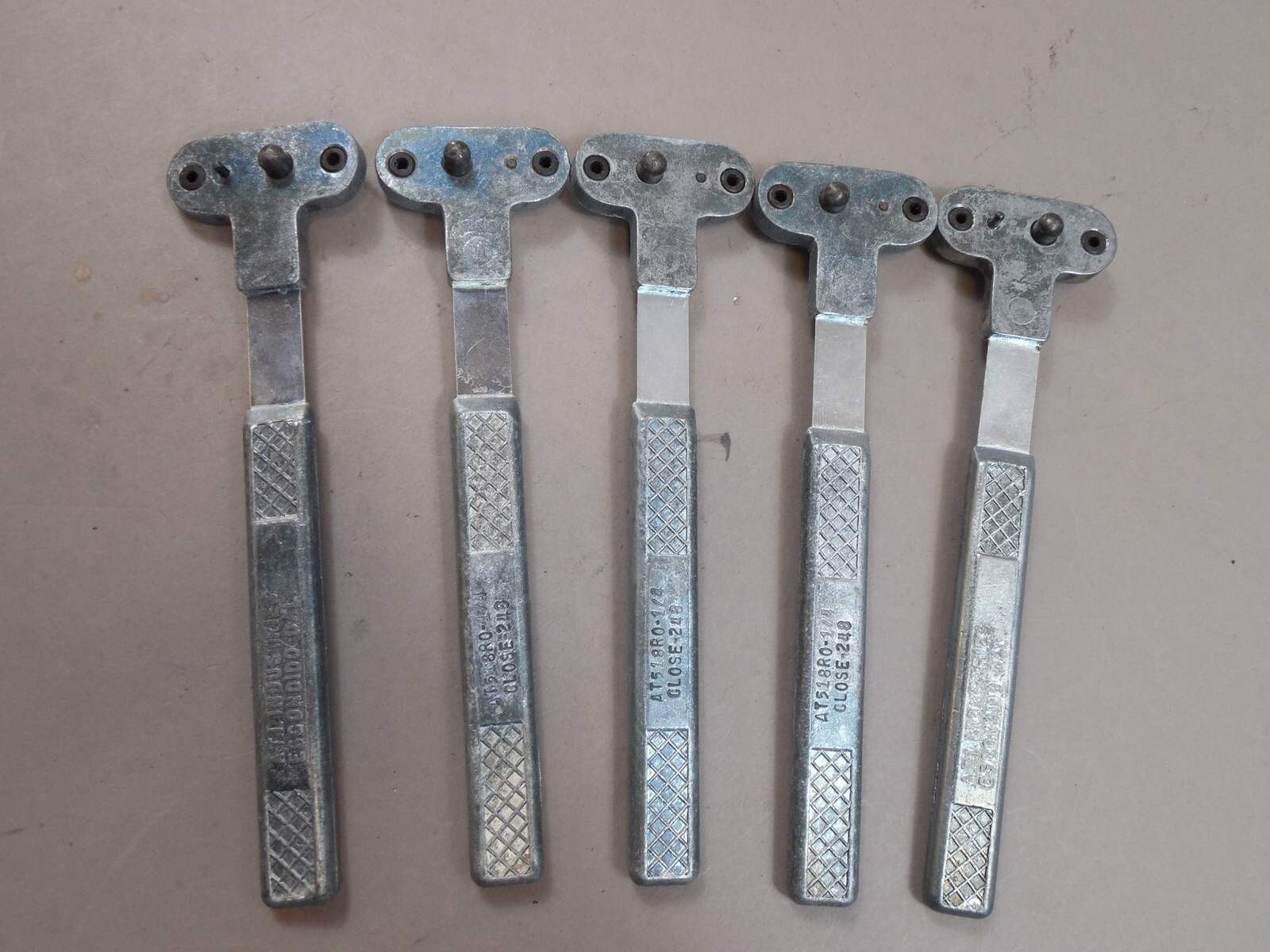 Lot of (5) ATI Industries AT518R0-1/4 Single Wing Standard Nut Plate ...