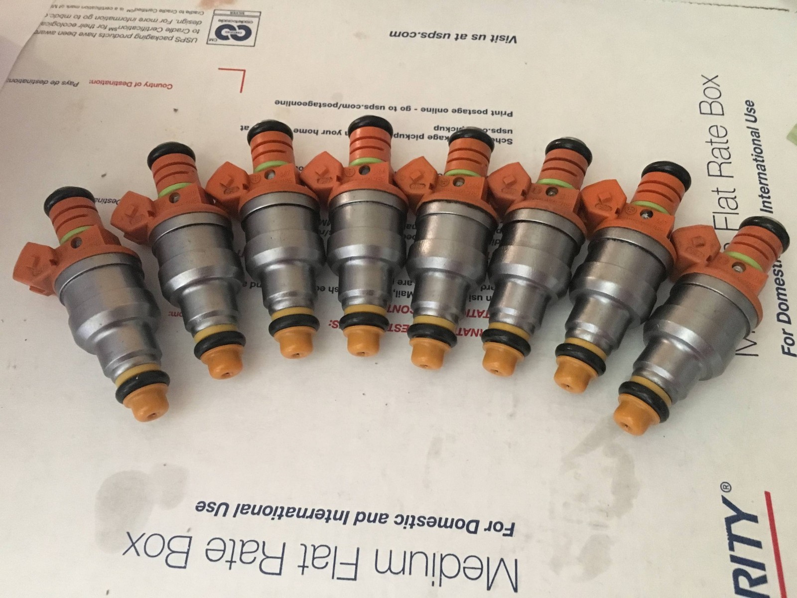 30lb fuel injectors Ford Chevrolet Pontiac Camaro Mustang BOSCH set 8 ...