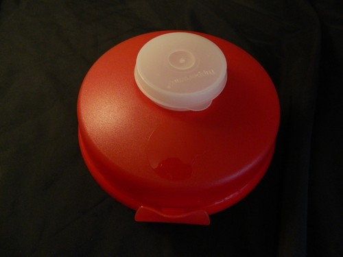Vintage Tupperware Red Round Bagel Sandwich Salad Keepers Smidgets | eBay