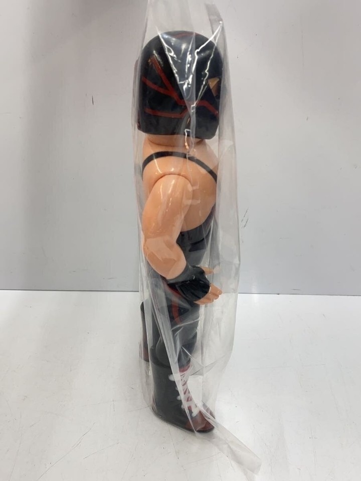 MEDICOM TOY Sofubi Fighting Series SFS Vader (Black Mask Version ...