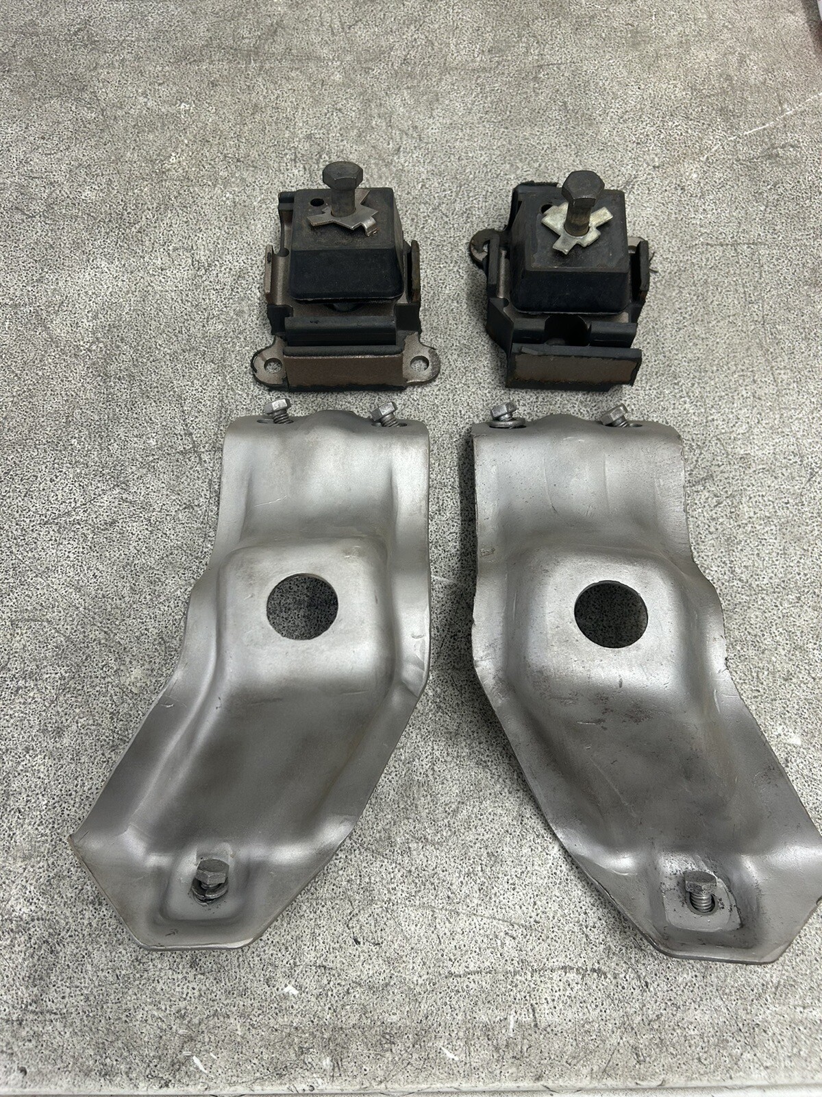 68-71 CHEVY GMC TRUCK BIG BLOCK OEM MOTOR MOUNT FRAME STANDS & NOS ...