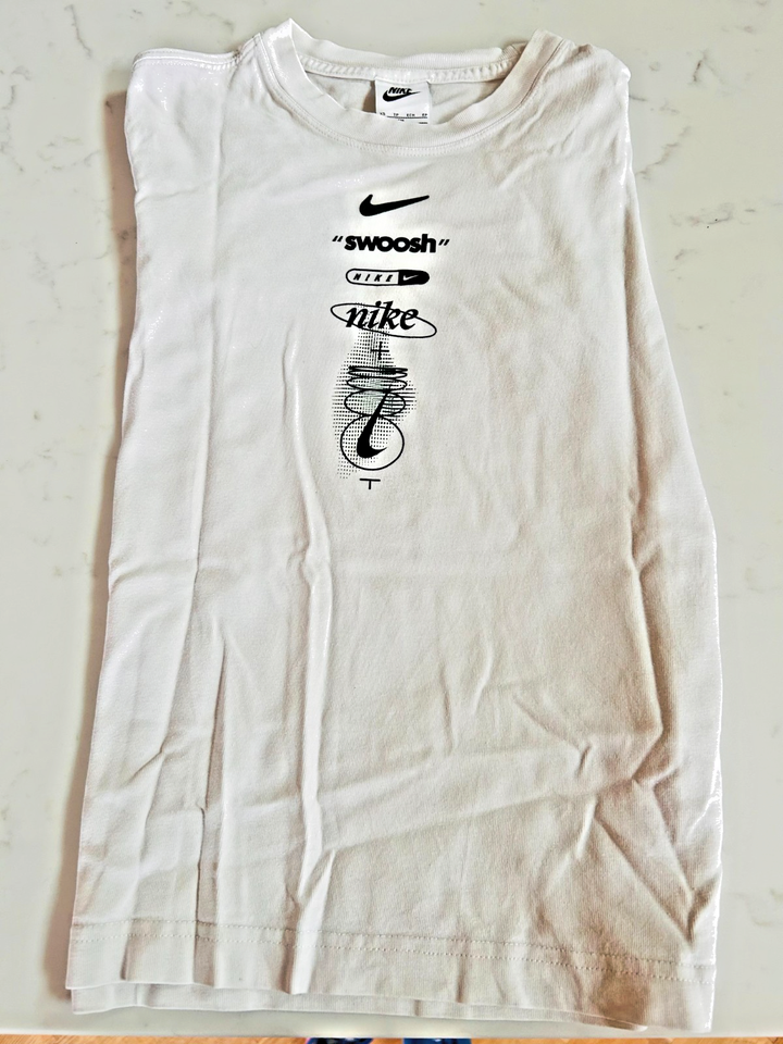 Nike Boys XS White T-shirt with Swoosh Writing, 8-10 Yrs RRP £20 | eBay UK