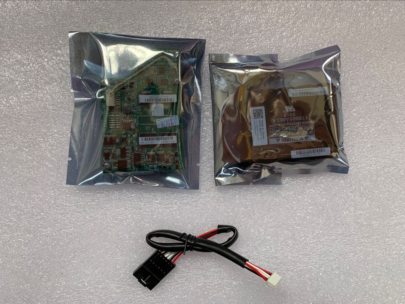 LSI LSI00297 Cache Vault Kit for 9266 and 9271 LSICVM01 Super Cap LSI ...