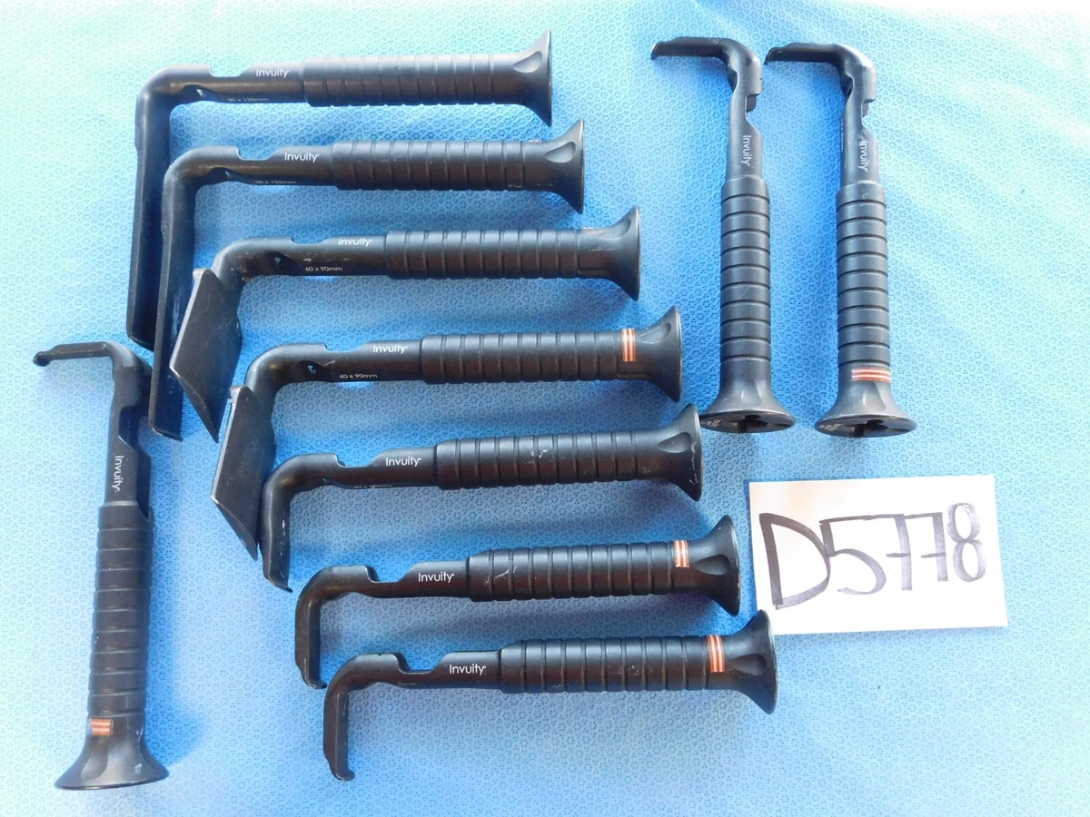 Invuity Lighted Retractors | Shelly Lighting