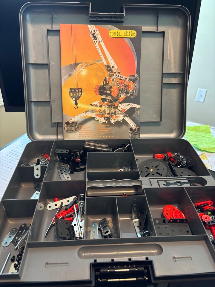 Erector Set Special Edition Motorized Crane building set with carrying ...