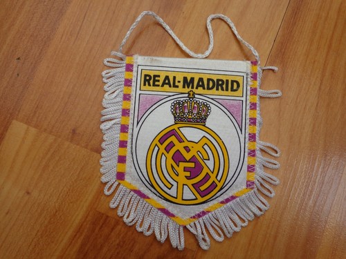 VINTAGE REAL MADRID-Piccolo 10CM Emblema CALCIO pennant | eBay