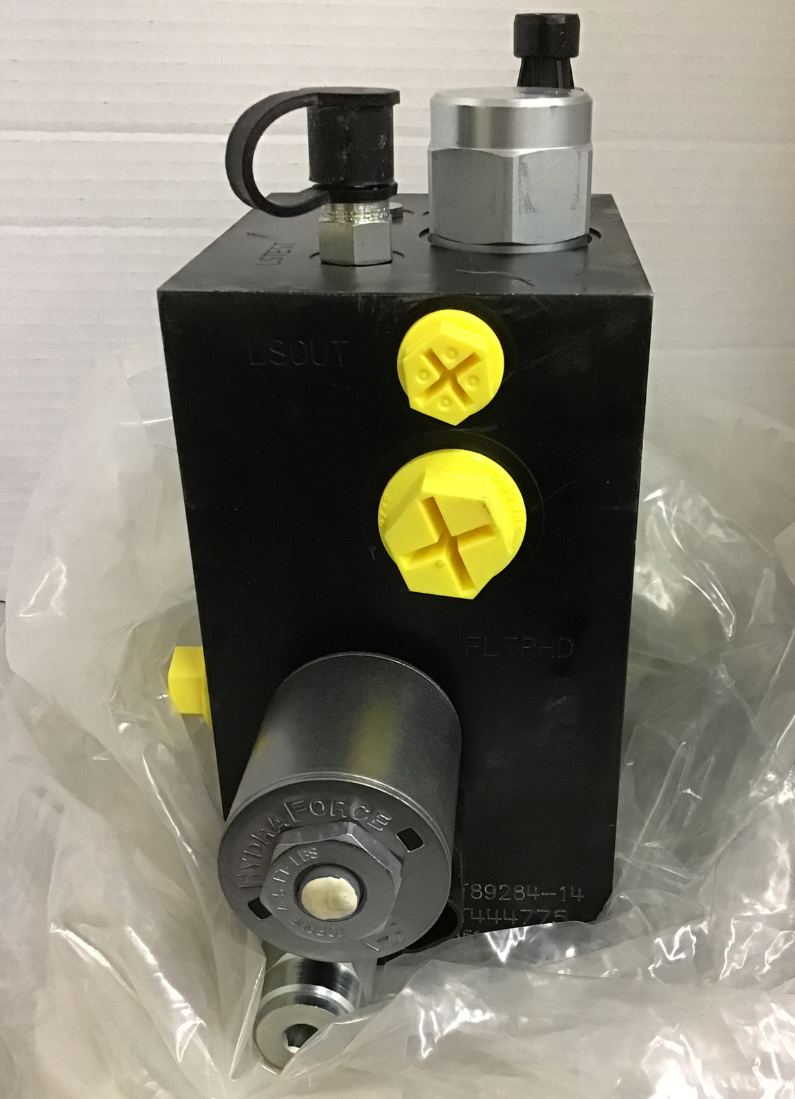 John Deere Original Equipment AT444775 Control Valve for 950K Dozer ...