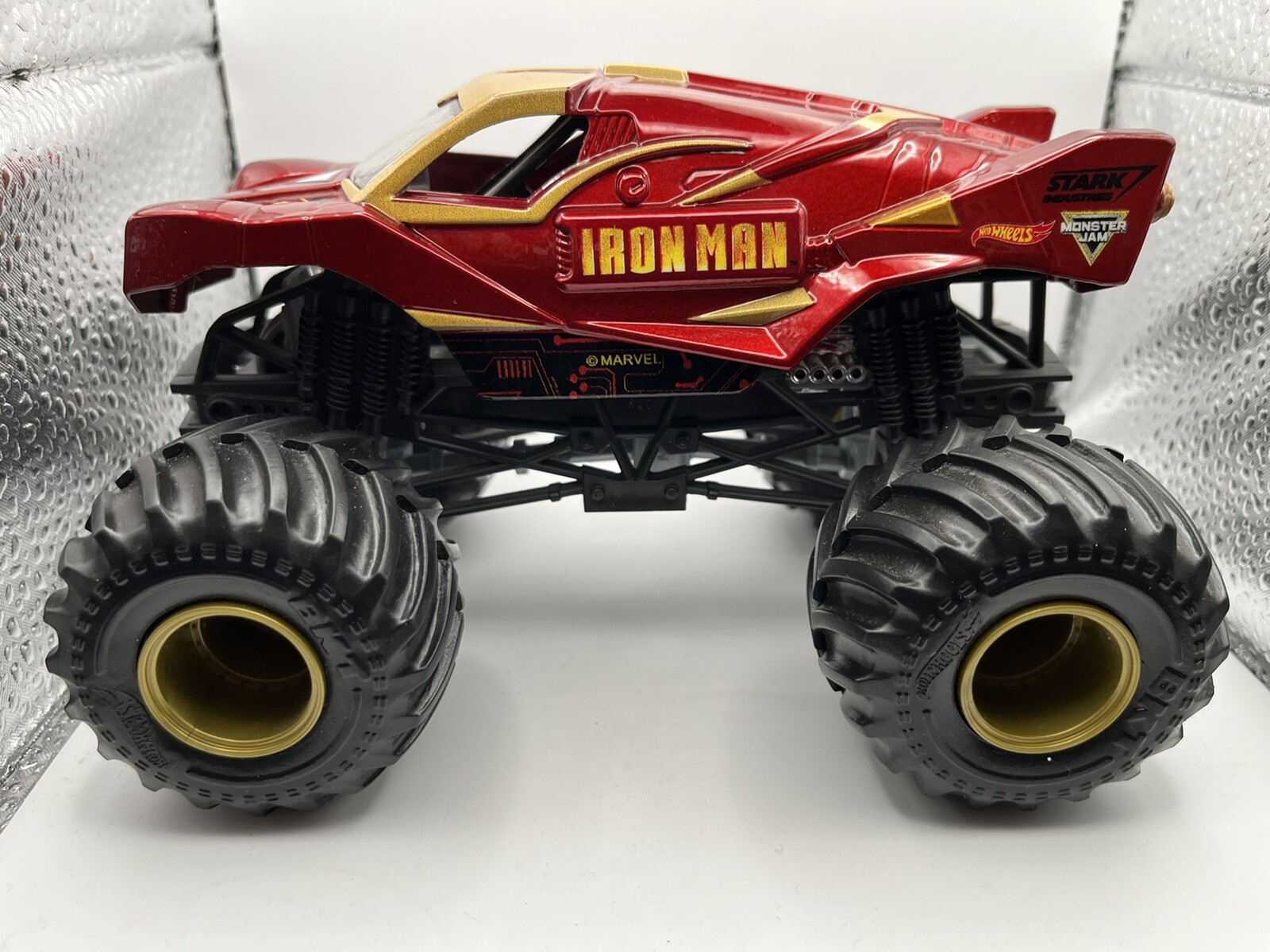 Monster Trucks Iron Man