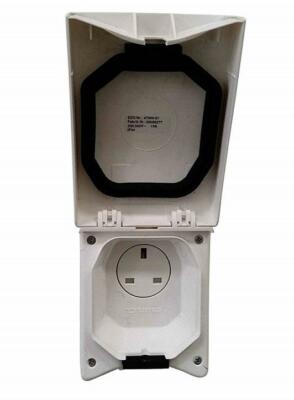 TRUMA 230 VOLT EXTERNAL FIT MAINS OUTLET FOR CARAVANS MOTORHOMES ...