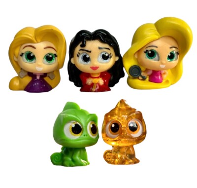 Disney Doorables Series TANGLED: Rapunzel Cast Iron, Pascal Green ...